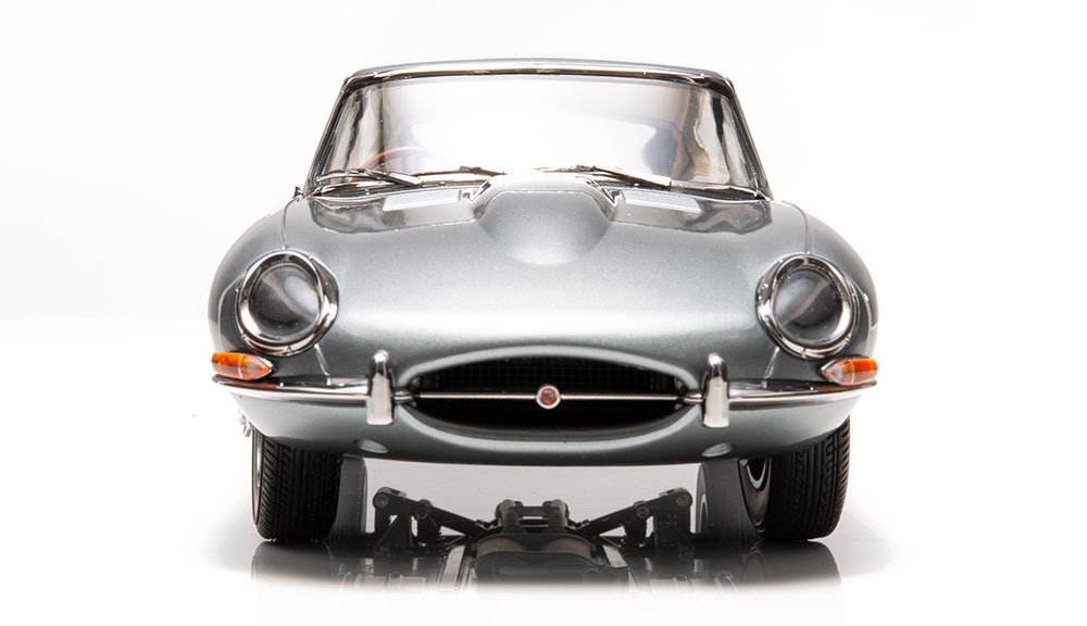 E-TYPE 1:18 SCALE MODEL - OPALESCENT GUN METAL | Jaguar Collections